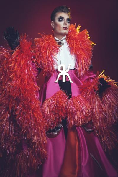 Reuben Kaye Online | Stage Whispers