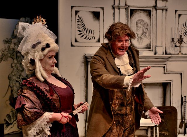She Stoops to Conquer | Stage Whispers