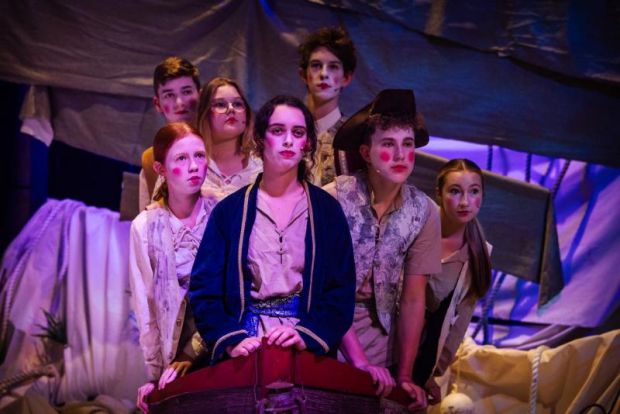 Zen Zen Zo’s The Tempest | Stage Whispers